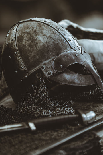 Historical Swords and Armour. Re-enactment Weapons. LARPing and HEMA ...