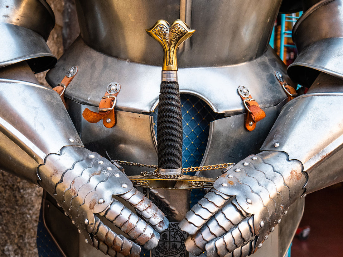 Historical Swords and Armour. Re-enactment Weapons. LARPing and HEMA ...